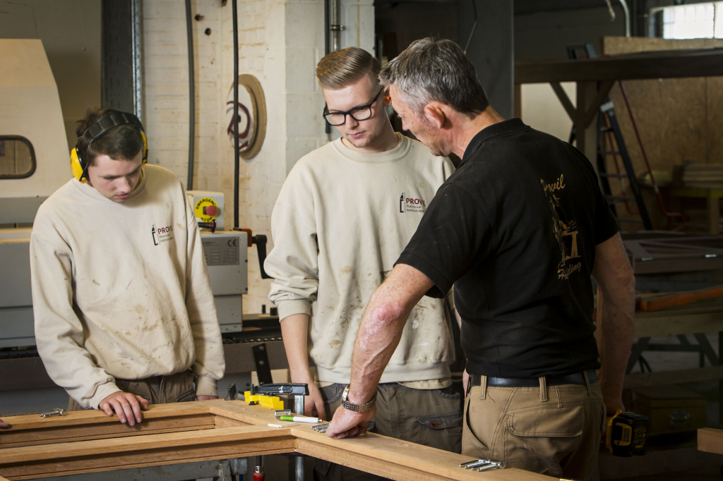 Binnenschrijnwerk & Interieur | Provil